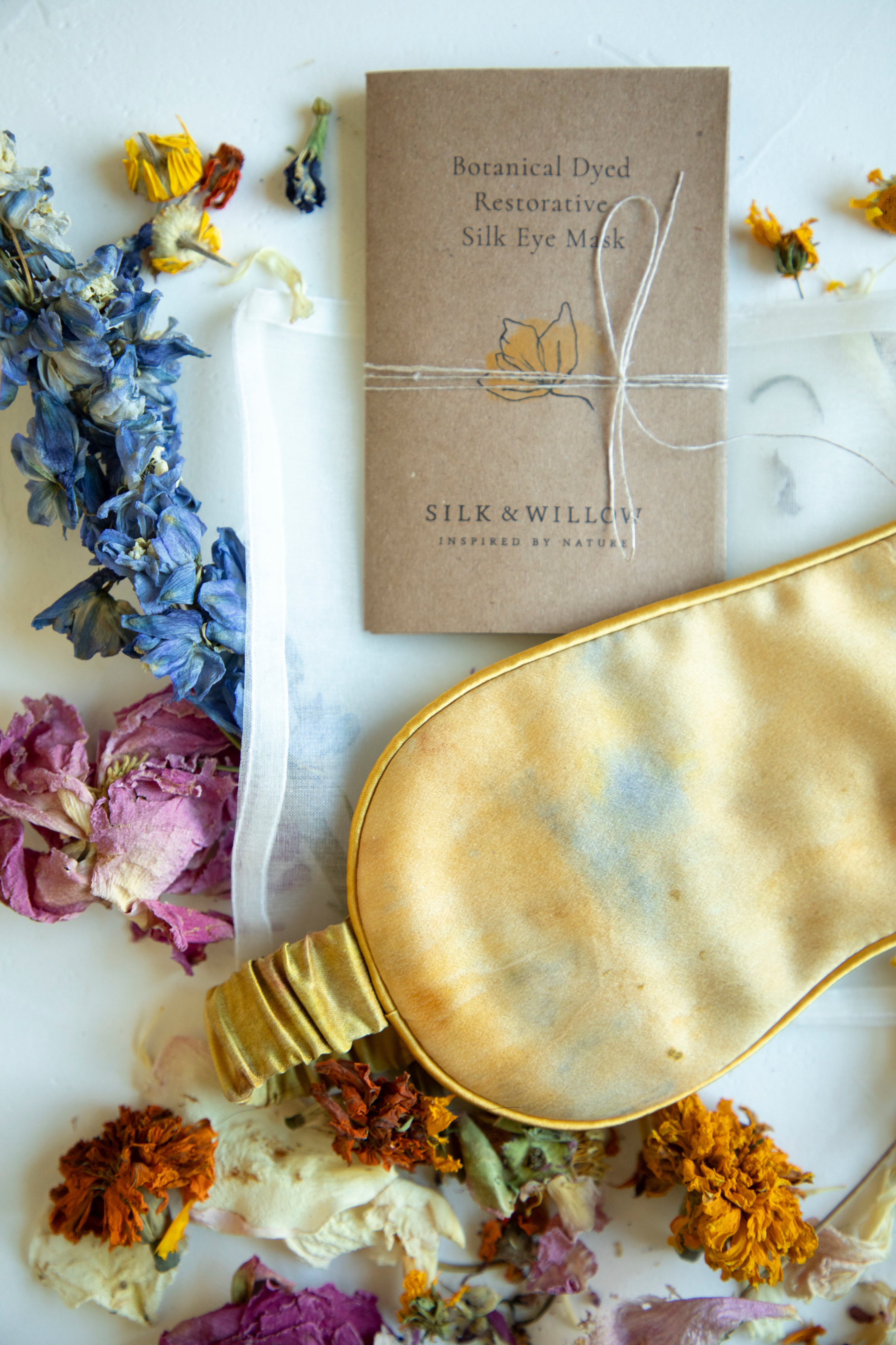 CURATED – Silk & Willow