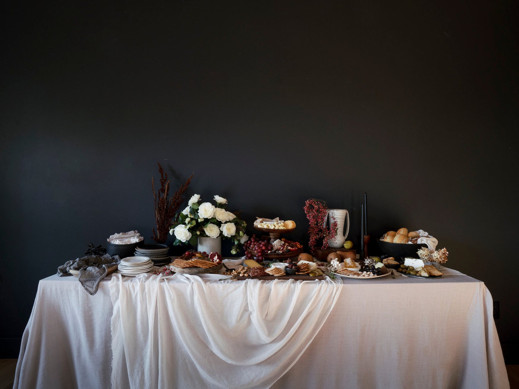 NATURAL TABLES, Nature-Inspired Tablescapes for Memorable Gatherings ...